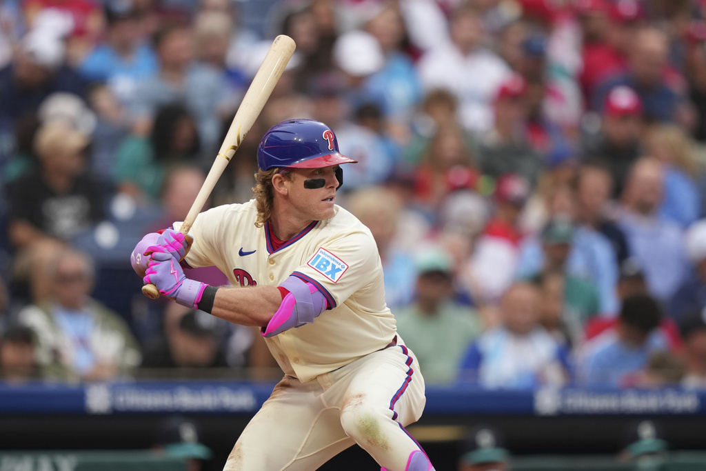 'Phillies Karen' makes fans and the team love Harrison Bader even more ...